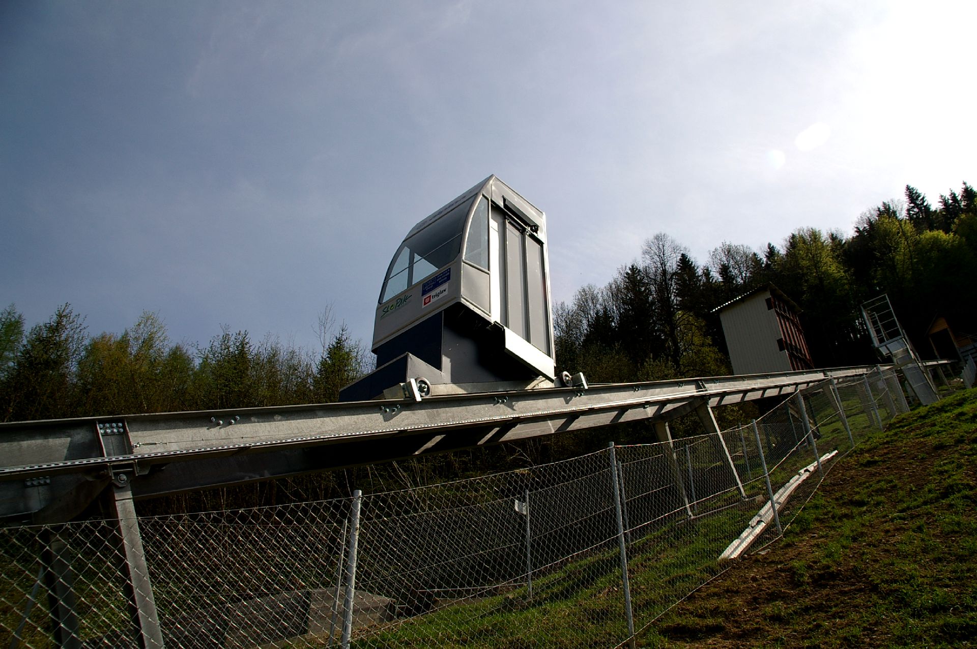 Poševna dvigala - DVIGALOTEHNIKA